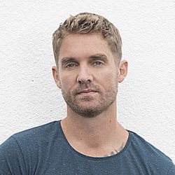Brett Young Interview - "Sleeping Without You," "In Case You Didn't Know"