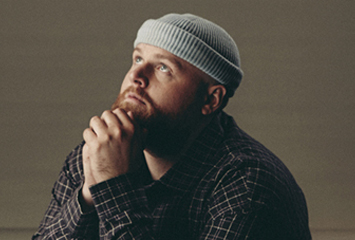 Tom Walker Interview - I Am Album, Burn, Leave A Light On